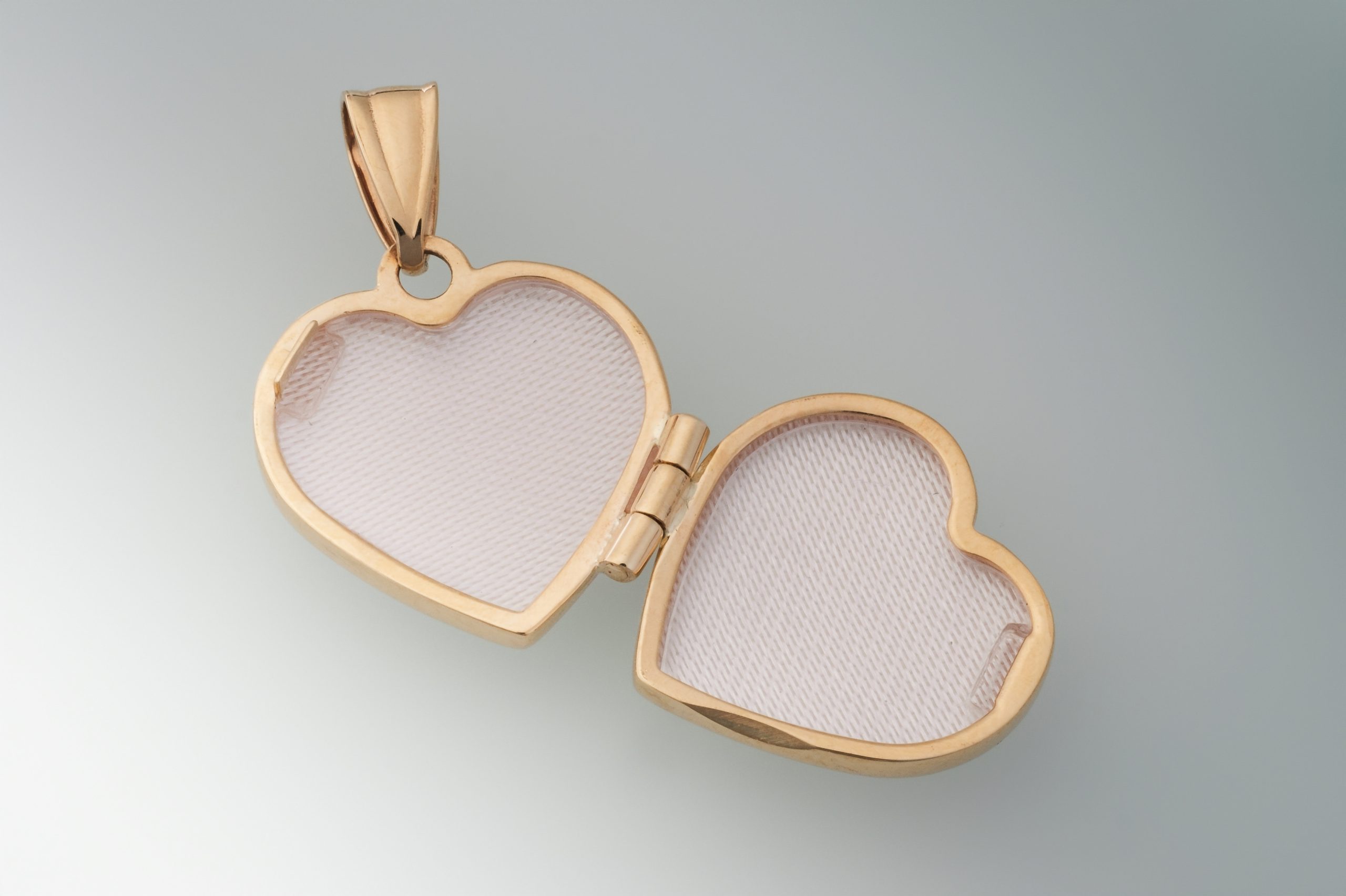 9kt Yellow Gold Heart Locket- 16mm - Masionamare